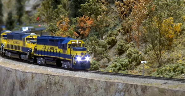 Alaska Railroad Passenger Train at the Colorado Model Railroad Museum ...