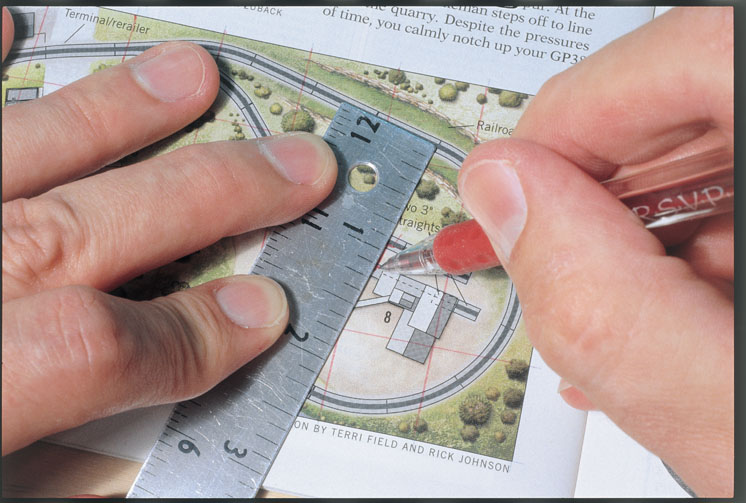 How to transfer a track plan from paper to model railroad benchwork ...