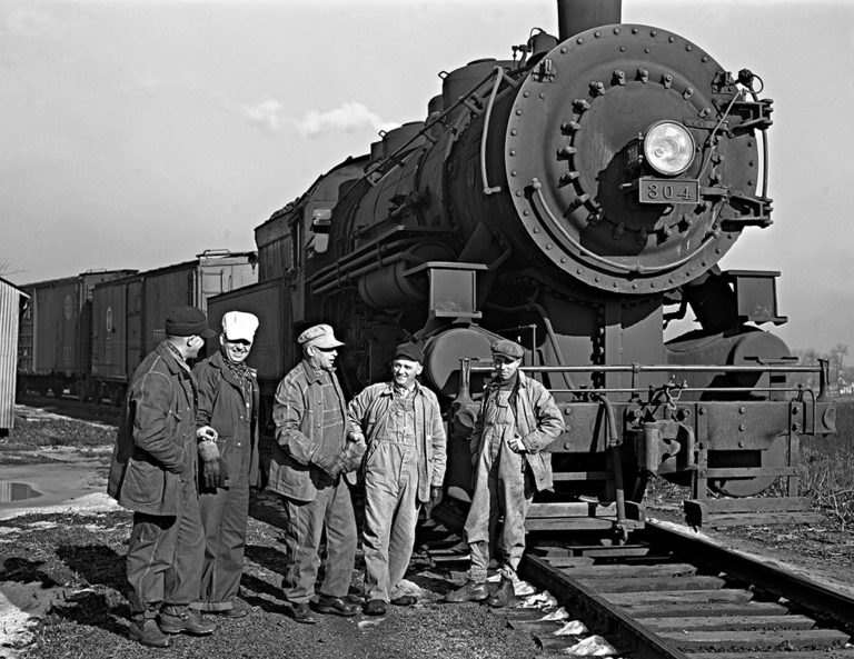 Jack Delano's Homefront Photography | Trains Magazine