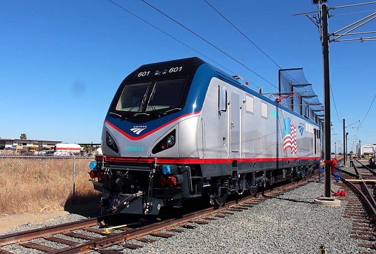Amtrak, Siemens unveil first ACS-64 electric locomotives | Trains Magazine