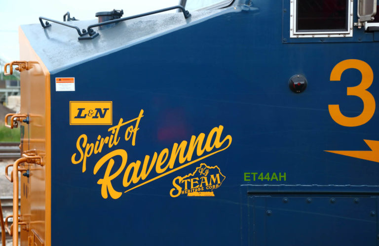 CSX unveils ‘Spirit of Ravenna’ decal on GE locomotive | Trains Magazine