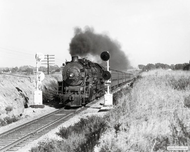 World War II troop train on the Santa Fe | Classic Trains Magazine