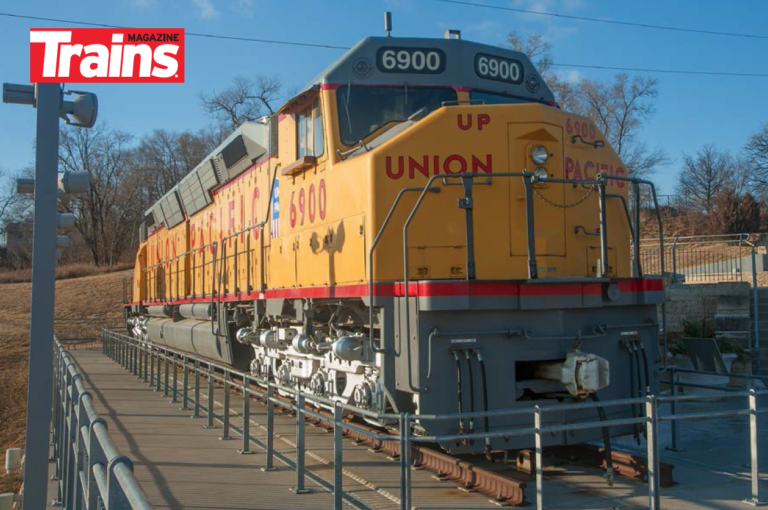 Locomotive profile: DDA40X | Trains Magazine
