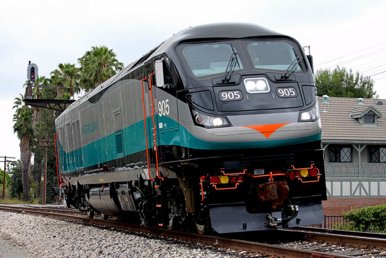 Metrolink F125 locomotives make main line debut | Trains Magazine