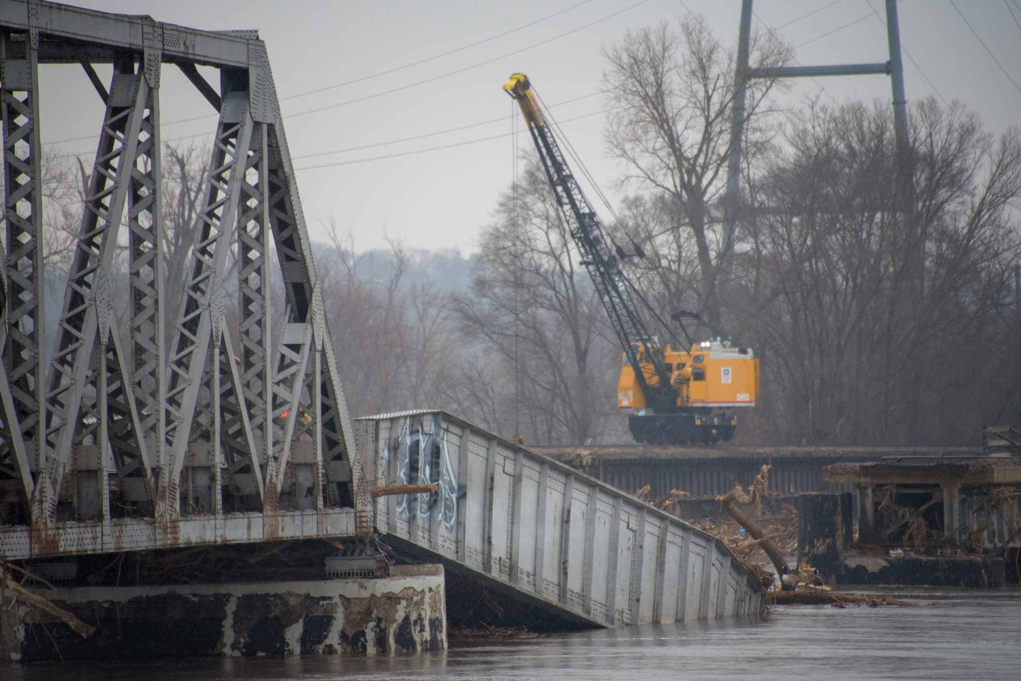 Union Pacific, BNSF Railway, work on restoring washed out bridges in ...