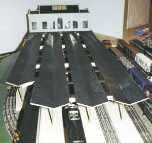 Build a train shed for your passenger terminal | Classic Toy Trains ...