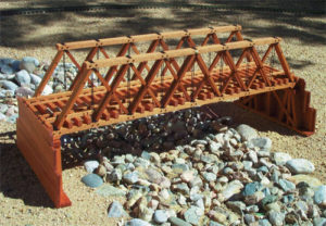 Lone Star Bridge & Abutment pony-truss bridge | Garden Railways Magazine