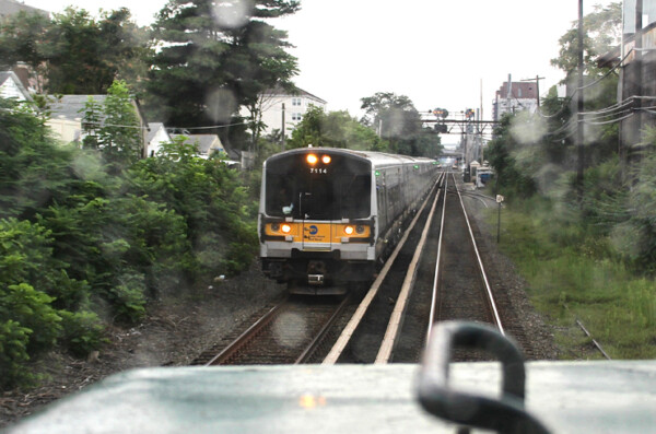 Digest: LIRR, with just 5 miles of PTC still to complete, says it will ...