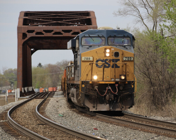 CSX expects a year of growth after fourth-quarter profits improve - Trains