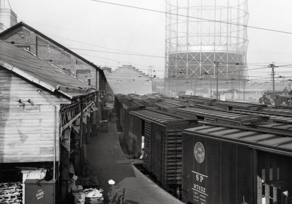 Less-than-carload boxcars in L.A. - Trains