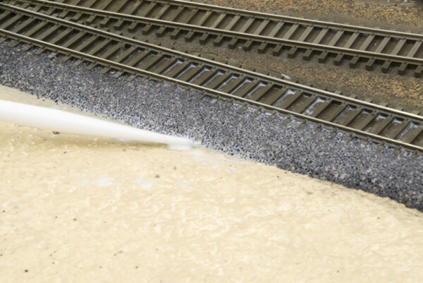 Ballast track easily - Trains