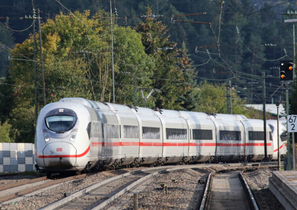 European rail operators look to future, ordering large fleets of new ...
