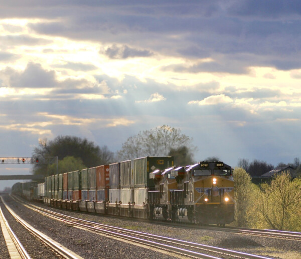 Union Pacific suspends inbound international container shipments to ...