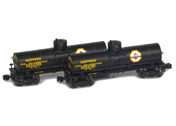 Model railroad locomotive, freight car, structure, and detail ...