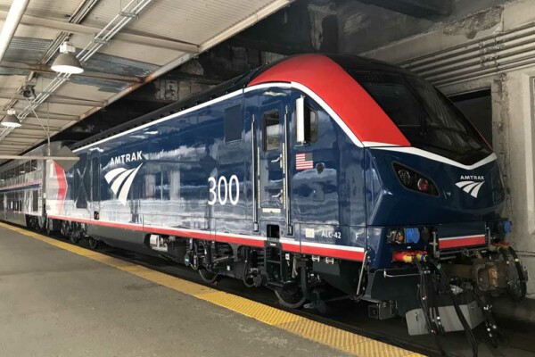 Amtrak shows off first long-distance Siemens Charger diesel locomotive ...