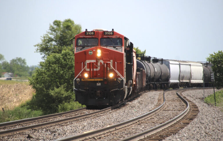 CN raises earnings outlook despite weakening economy - Trains