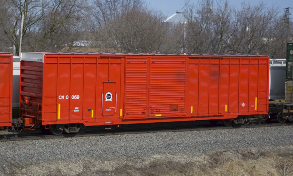 Ask MR: Why do these CN boxcars have built-in flashers on the ends ...