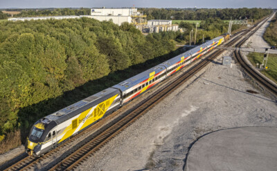 News photo: New Brightline equipment en route to Florida - Trains