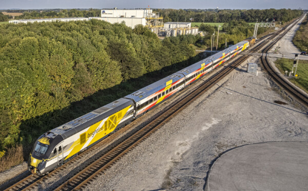 News photo: New Brightline equipment en route to Florida - Trains