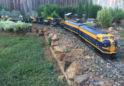 Budget work train for the garden - Trains