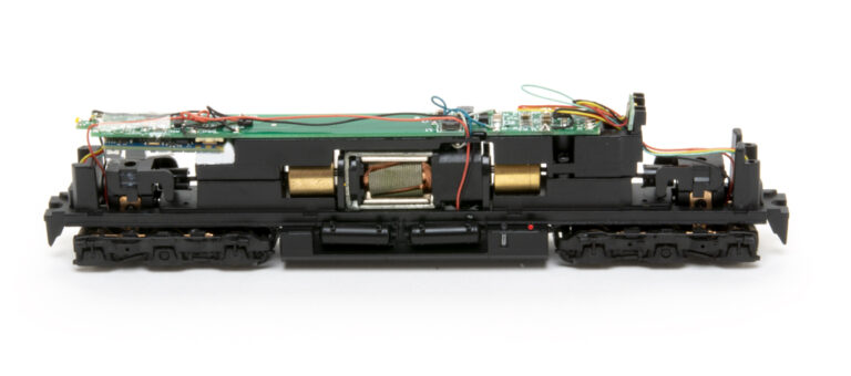 ScaleTrains.com N scale GE Dash 9-40C - Trains