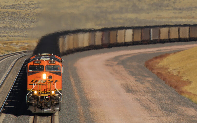 STB orders BNSF to haul more coal for Powder River Basin company - Trains