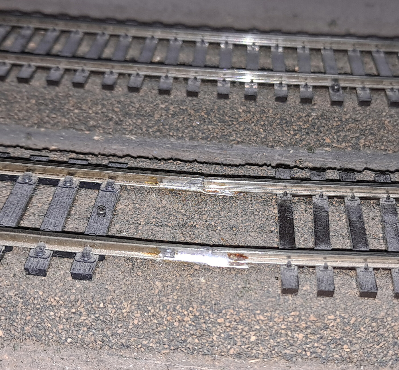 How to use PCB ties - Trains