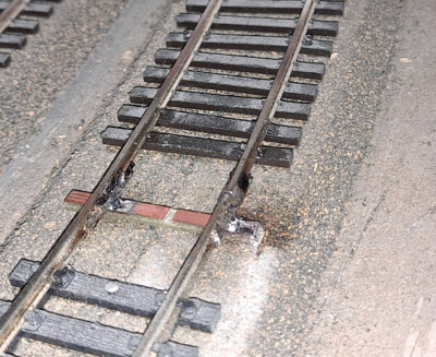 How to use PCB ties - Trains