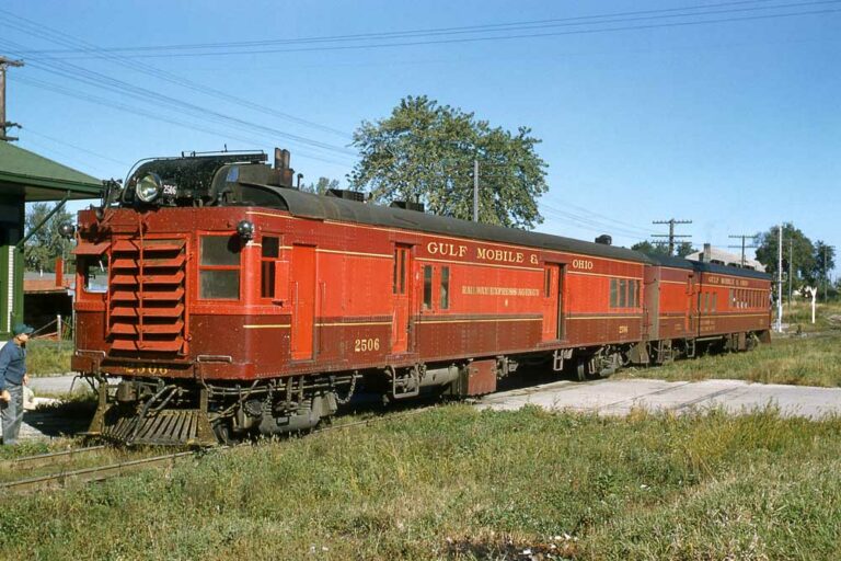 EMC delivers first doodlebug motorcar - Trains