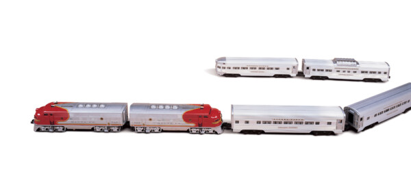 Lionel No. 2190W Santa Fe passenger train set - Trains