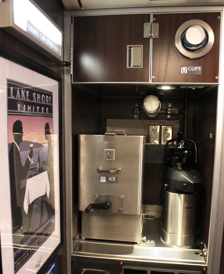 Viewliner II Sleeping Cars — pluses and some minuses - Trains