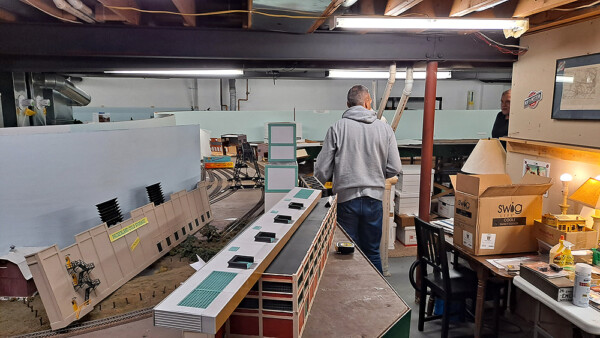 Packing up a model train layout - Trains