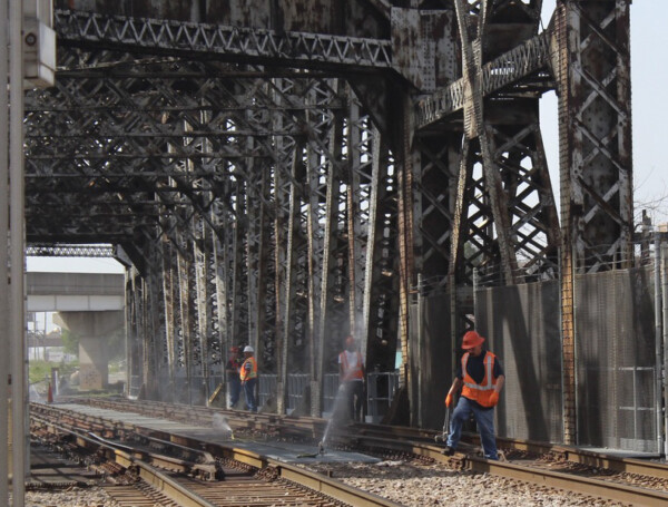 News photos: Aging lift bridge is Amtrak’s Achilles Heel in Chicago ...