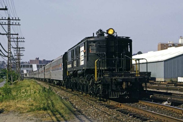 Oldest Amtrak locomotives - Trains