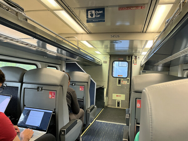 Amtrak Hiawatha service highlights - Trains