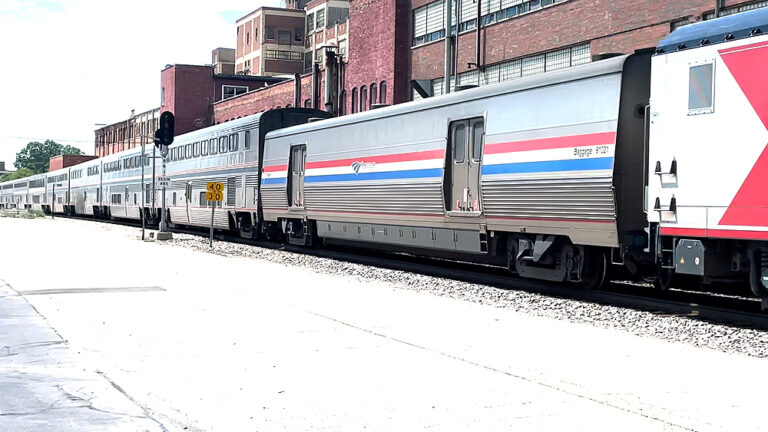 Amtrak roomette experience on the Empire Builder - Trains
