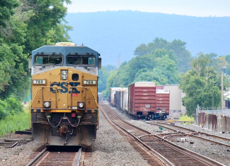 Waste shippers complain about CSX service in the Northeast - Trains