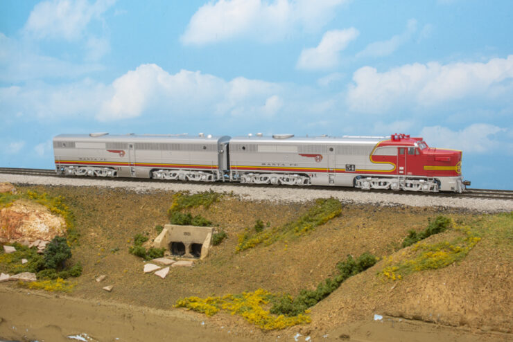 Rapido Alco PA-1 and PB-1 series diesel locomotives - Trains