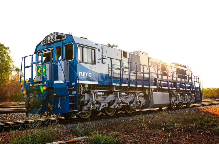 Progress Rail to offer diesel-battery hybrid locomotives - Trains