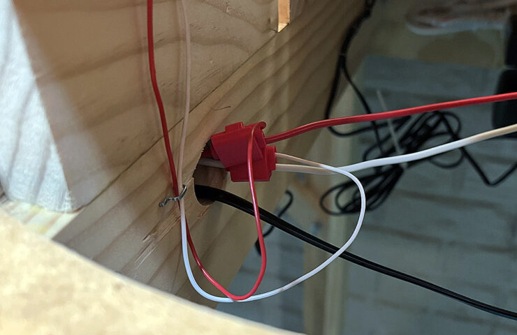 Solder track feeder wires in 10 quick steps - Trains