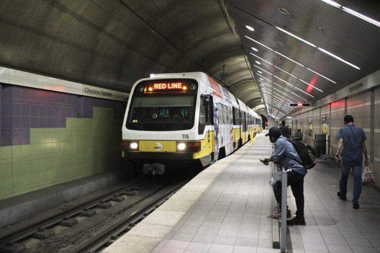 DART restores light rail service in central Dallas (updated) - Trains