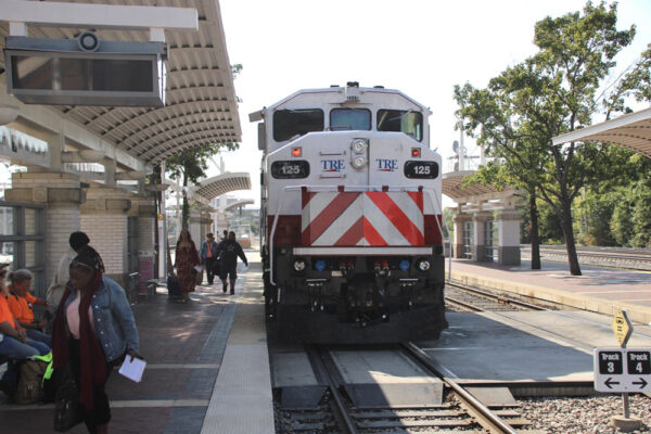 Circumnavigating the metroplex - Trains