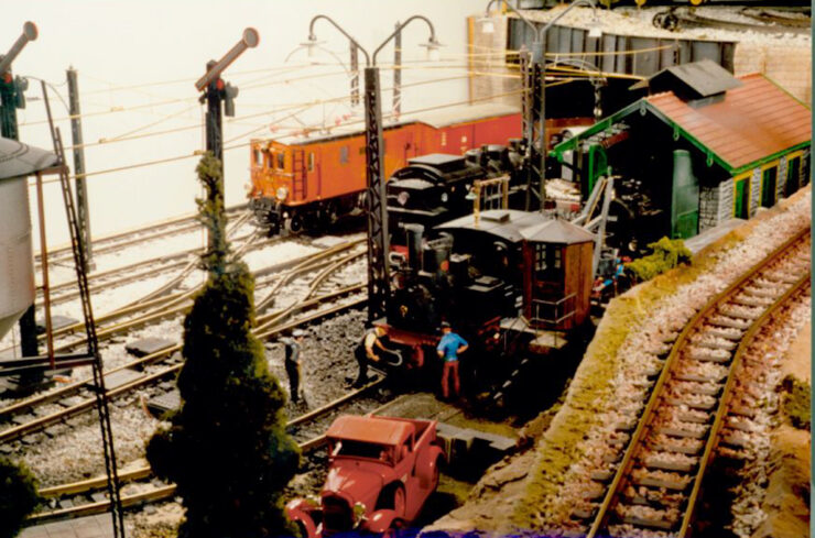 Meet David Popp - Trains