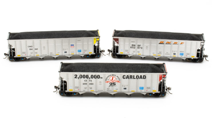HO scale Autoflood III coal hopper from Rapido - Trains