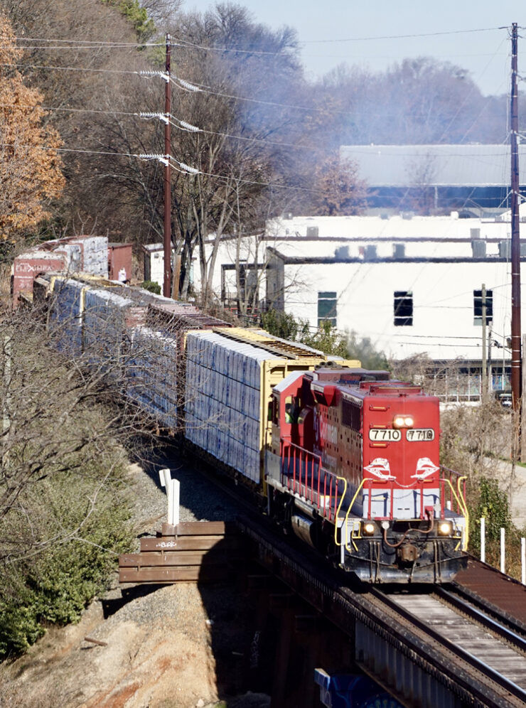 News photos: R.J. Corman line in North Carolina debuts - Trains
