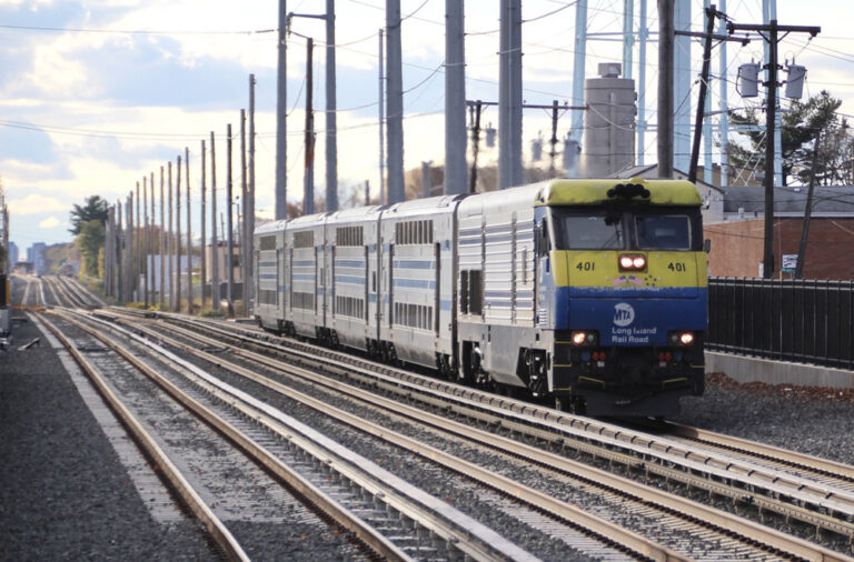 Commuter rail systems along the Northeast Corridor - Trains