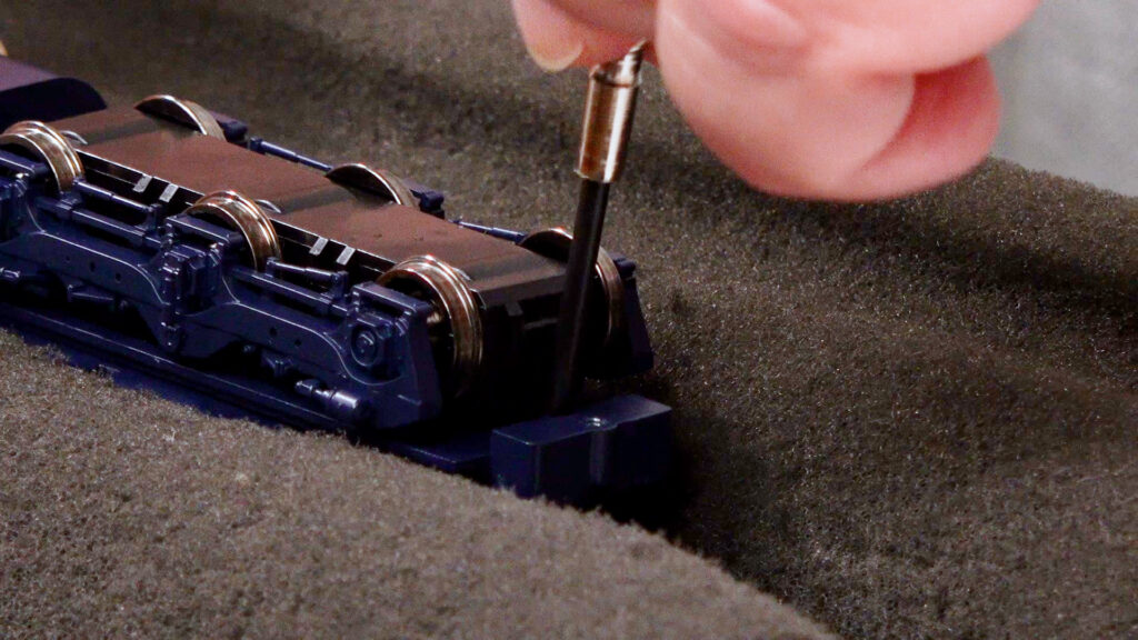 Locomotive disassembly essentials - Trains