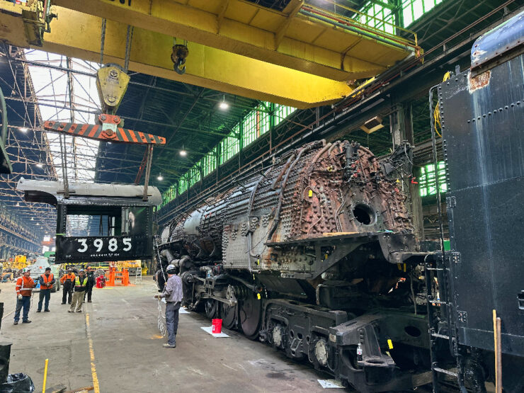 Work begins on Union Pacific Challenger No. 3985 - Trains