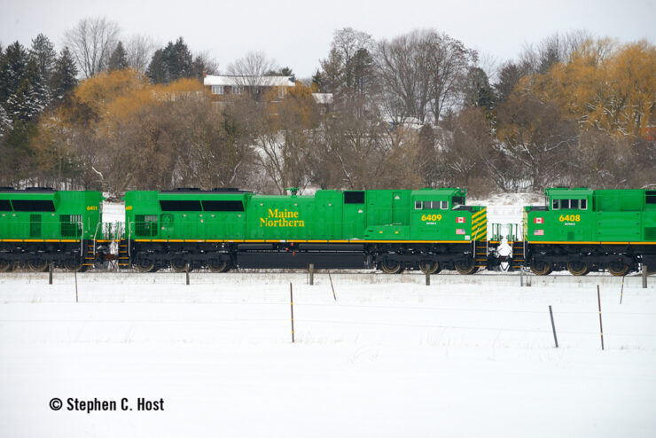 News photos: Irving short lines add more SD70M-2s - Trains