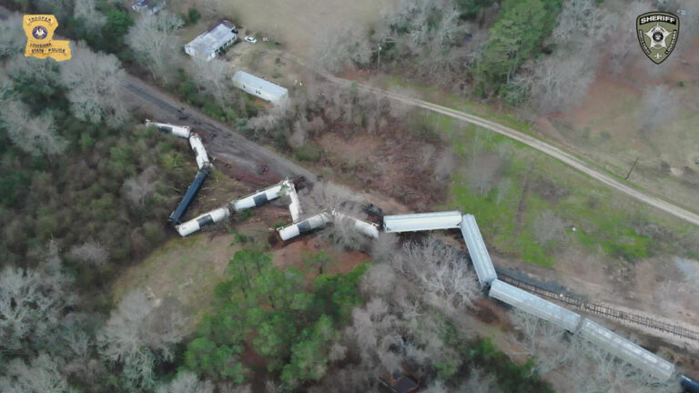 Evacuation lifted after UP derailment in Louisiana - Trains